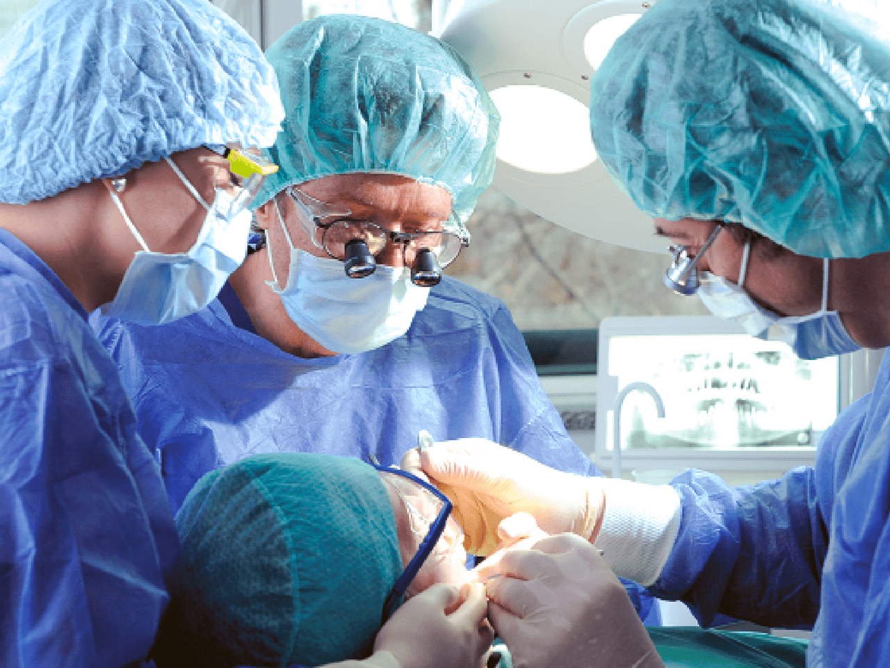 Dental Implants Course Series I Dentsply Sirona MENA